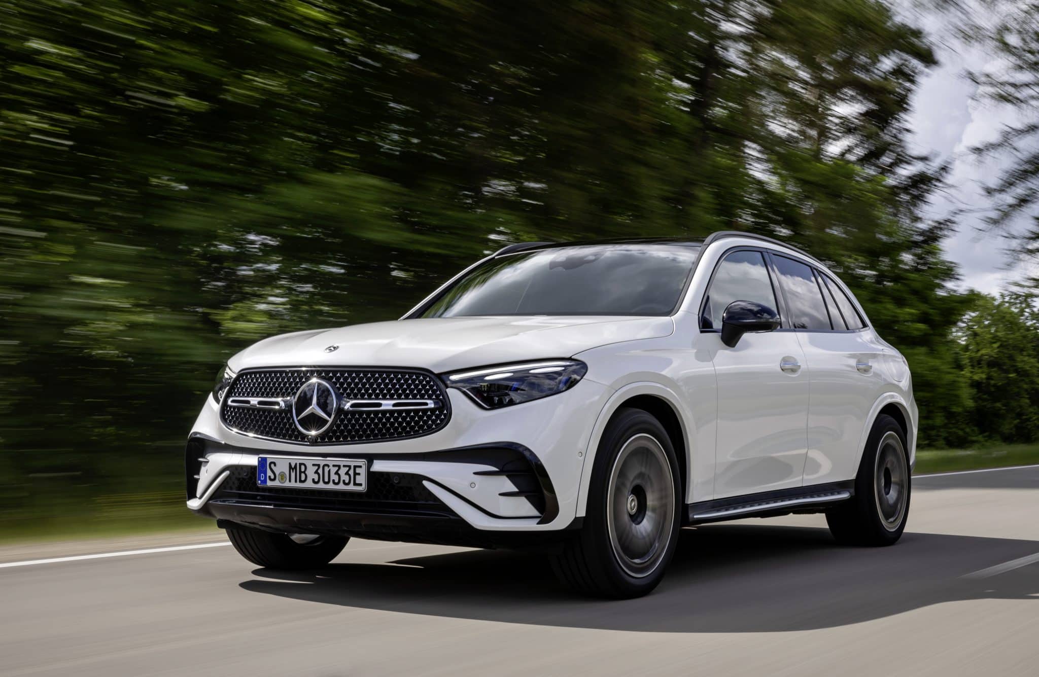 Test: Mercedes-Benz GLC 300e 4-Matic | 4x4NEWS